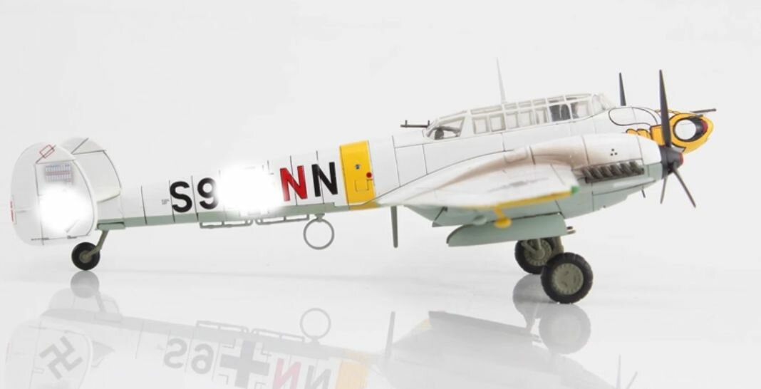 Готовая модель 1:72 Messerschmitt Bf 110E, капитан Герберт Кучча, 5./ZG 1, СССР 1942, литьевой металл, HA1816
