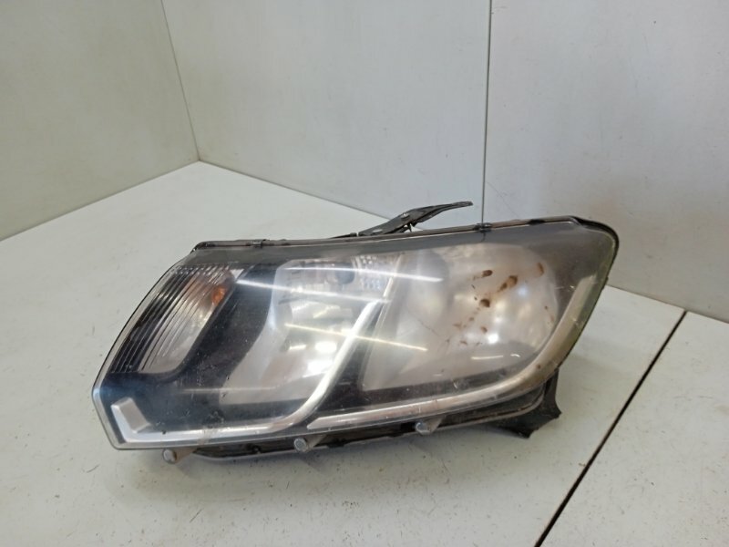 Б/У крепления сломаны, оригинал, Рено Логан 2, Renault Sandero 2014- Фара левая Renault Logan 2017 2, L8 187564 RENAULT ар...