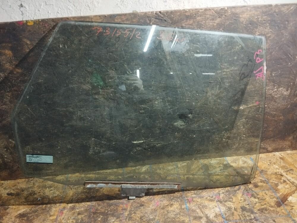 Стекло двери задней правой VW Passat B3 Б/У с пробегом