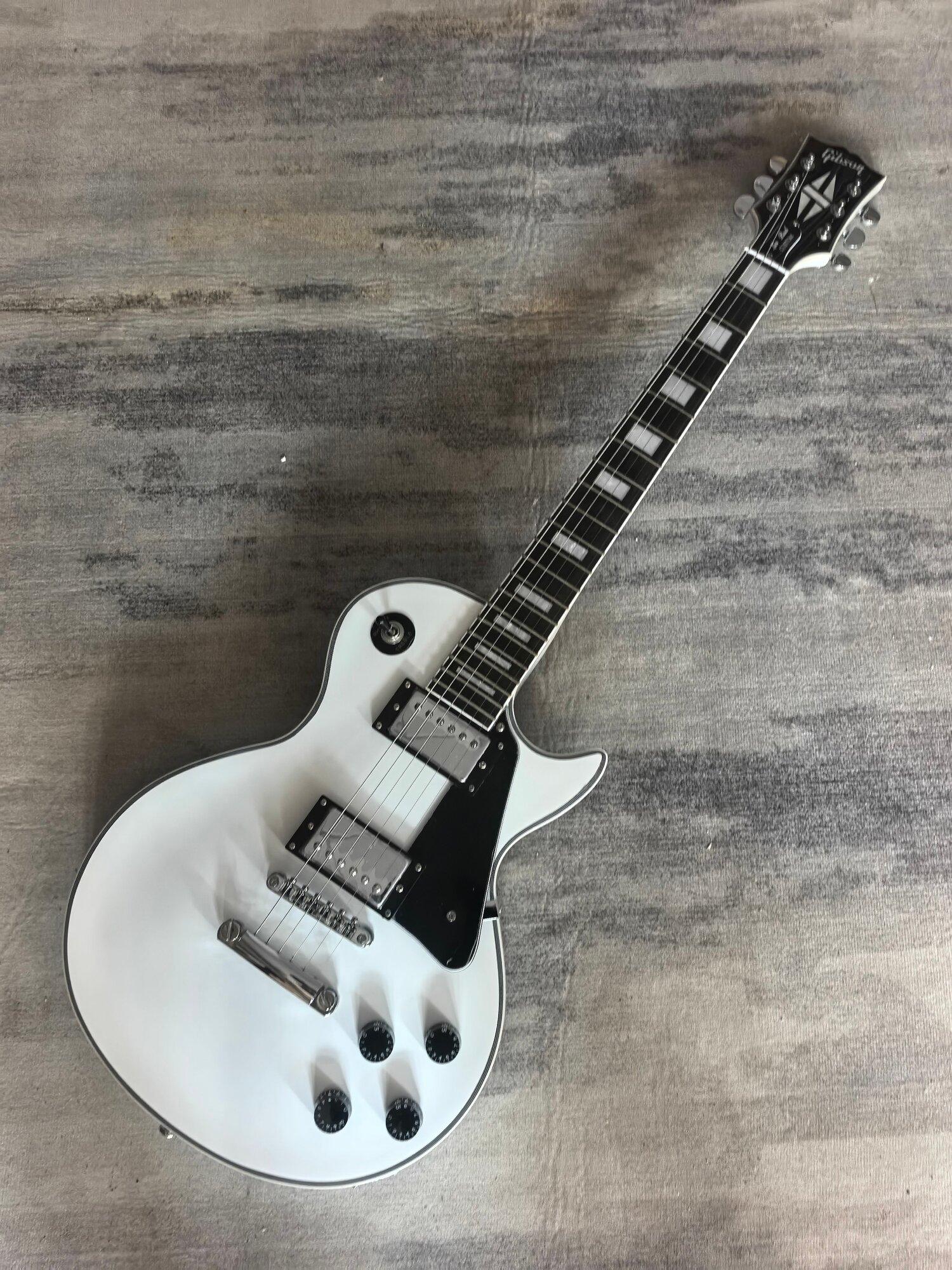 Gibson Электрогитара Les Paul Custom Электрическая гитара (гитара для начинающих) 6-струнная, корпус Махагони 39"