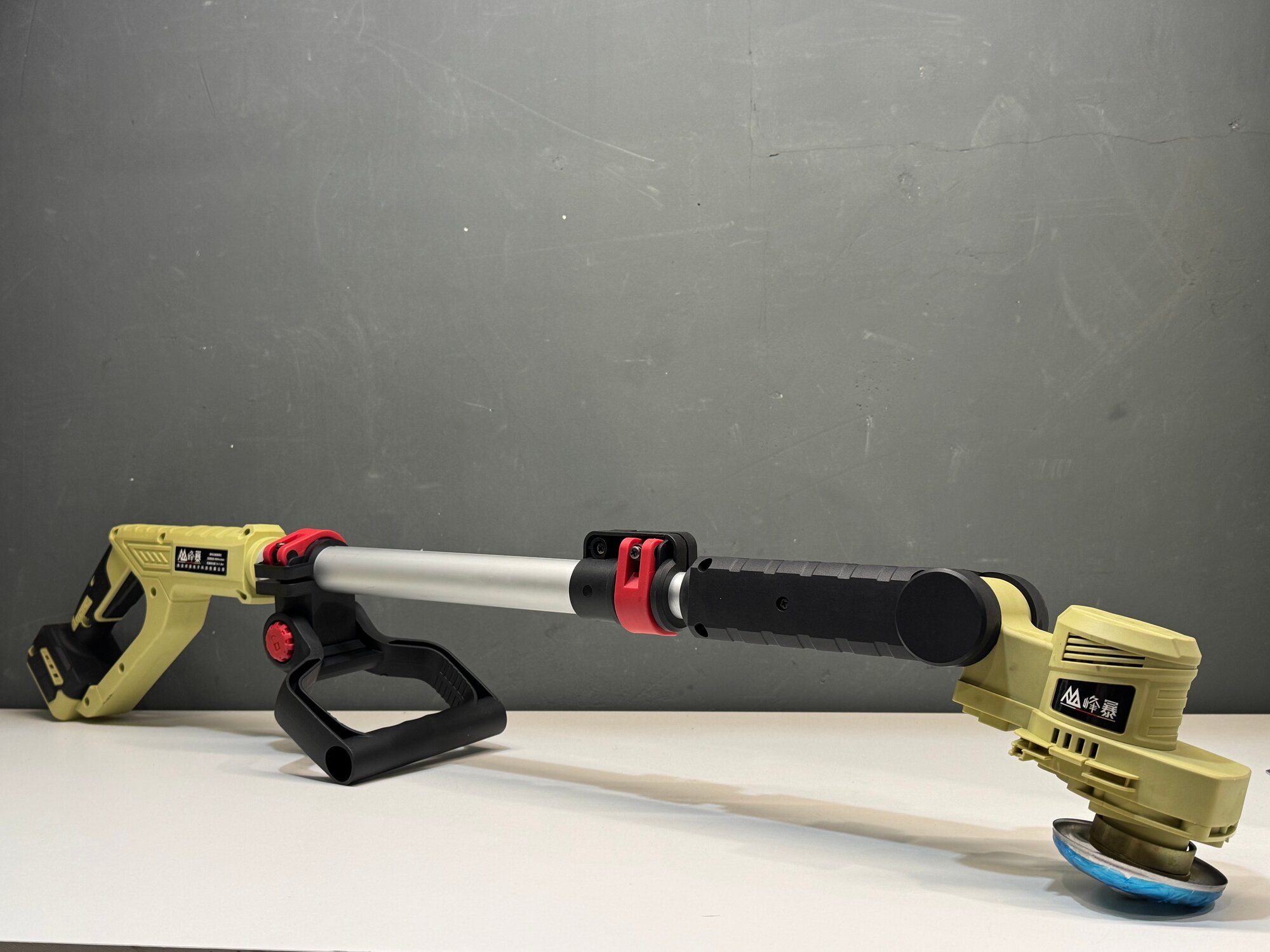 FENGBAO Садовый триммер аккумуляторный FB-8366, два АКБ по 6 Ач, зу, оснастка.