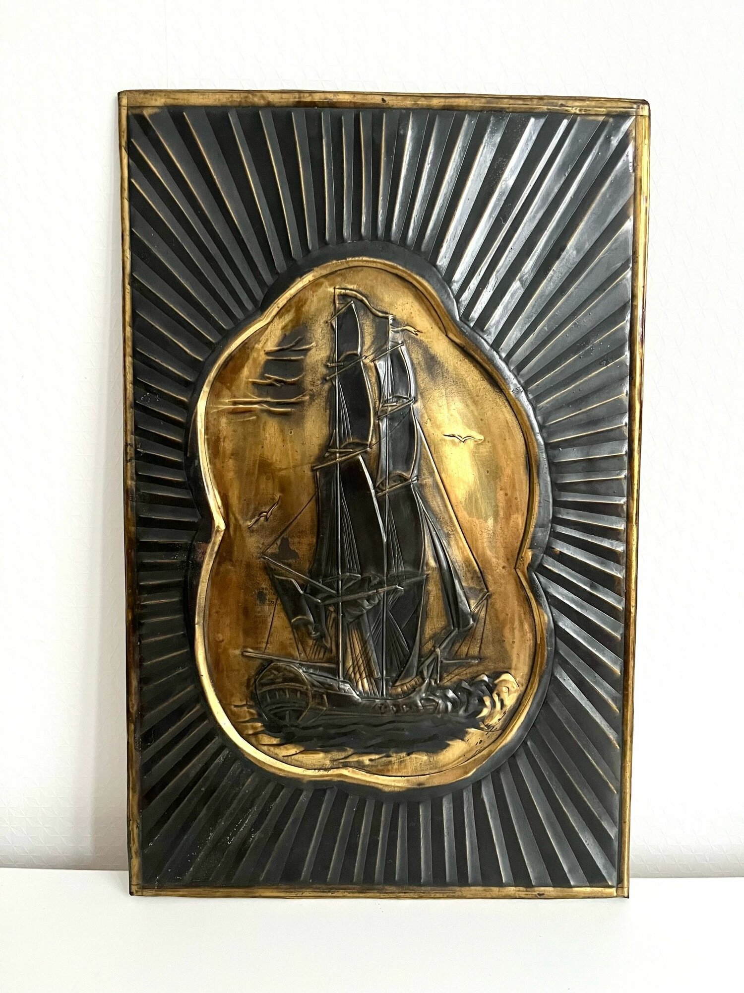 Панно "Парусник". Чеканка. Латунь. СССР. Длина: 43.5 см. Ширина: 28 см.