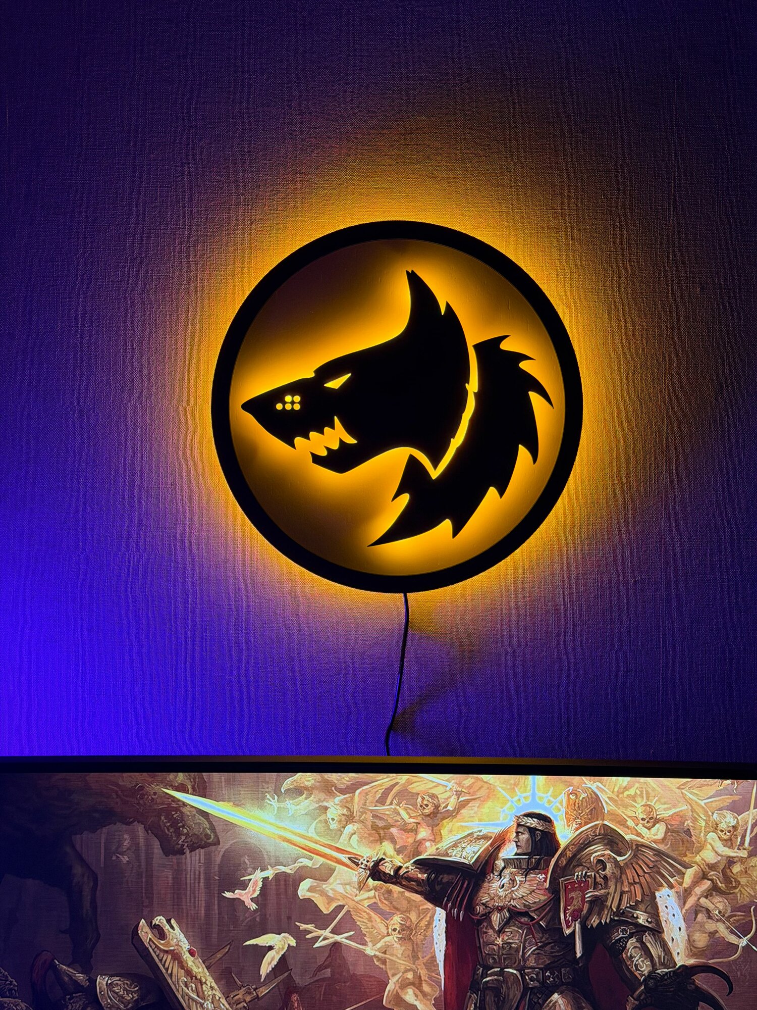 Светильник Космические Волки (Space Wolves), с жёлтой LED подсветкой, Warhammer 40k, 30x30 см