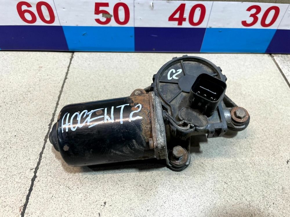 Моторчик стеклоочистителя передний Hyundai Accent 9810025000