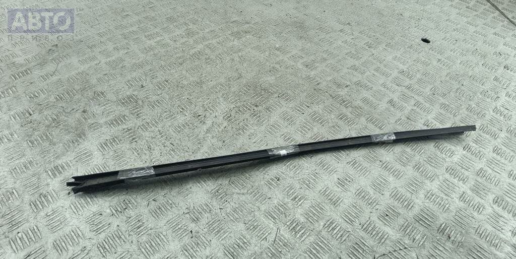 Молдинг лобового стекла Audi A4 B5 (1994-2001)