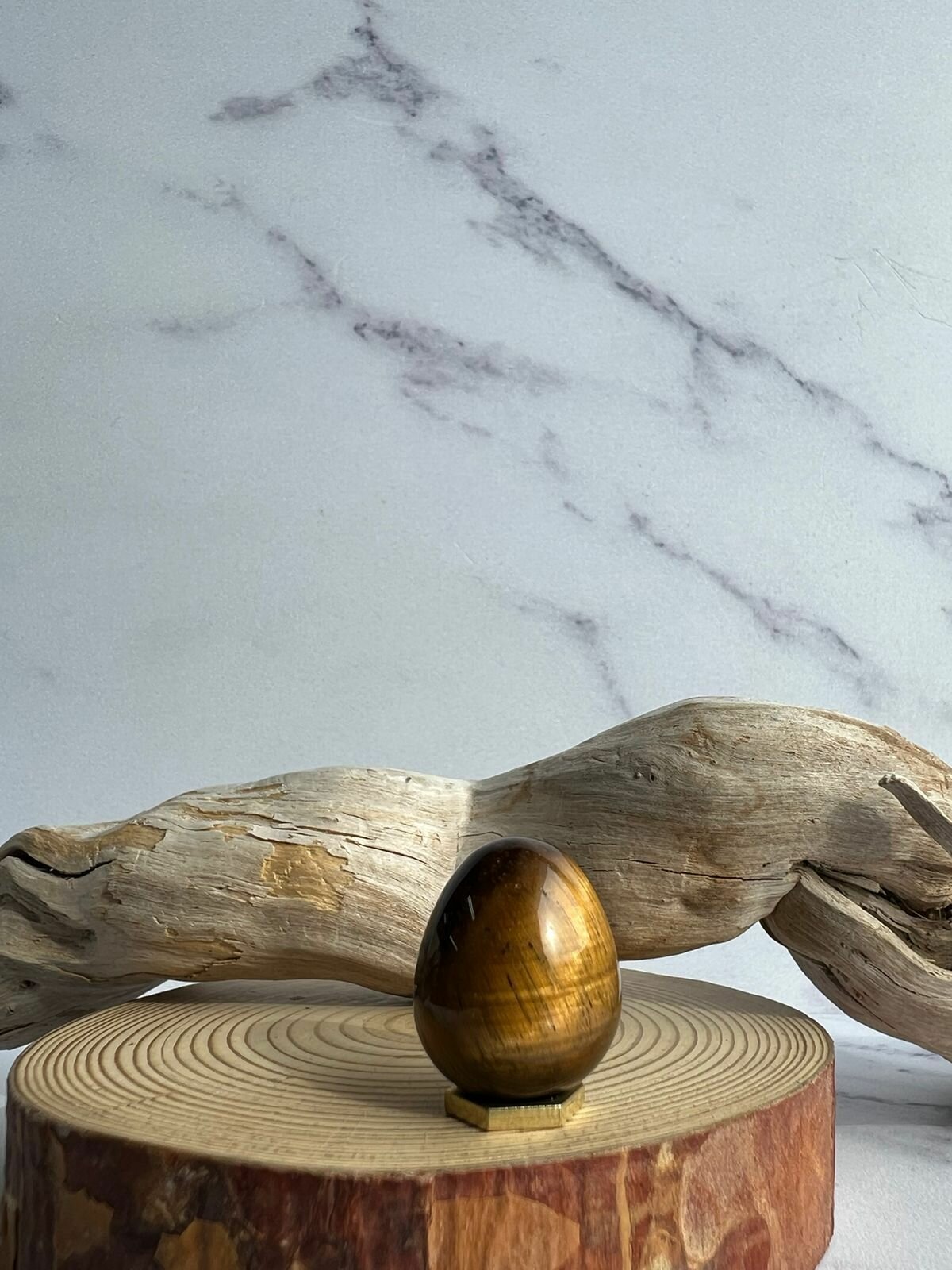 Сувенир на Пасху "Яйцо" из натурального камня Тигровый глаз, 22х18 мм.