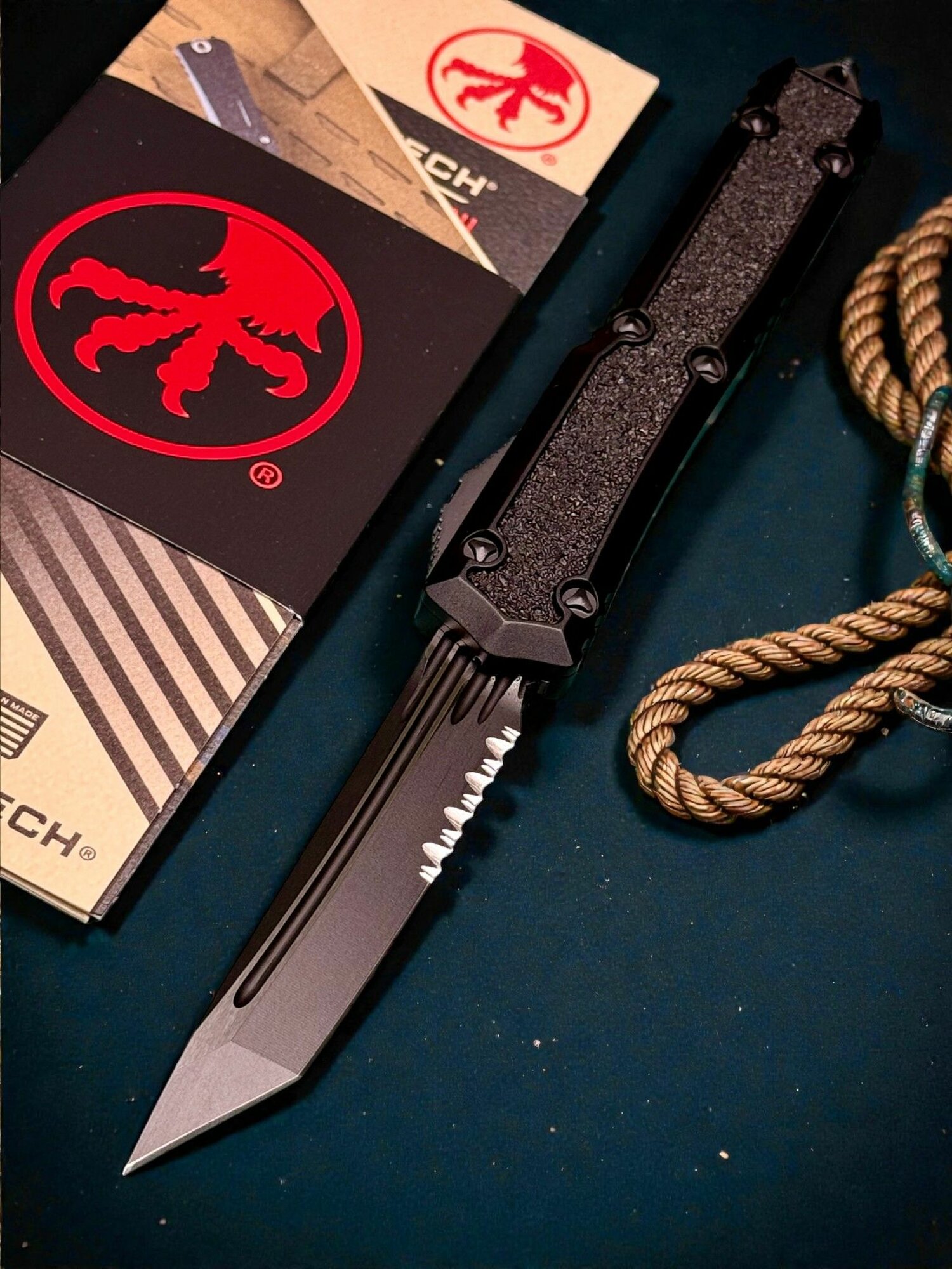 Нож складной MicroTech MCT2072TS Makora, Tactical Part Serrated Blade, Signature Series