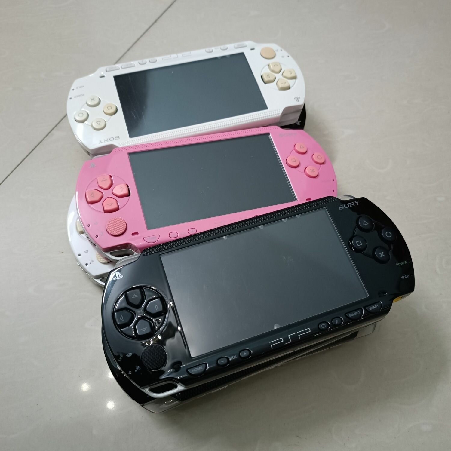 Оригинальная игровая консоль Sony PSP3000, PSP2000, PSP1000, бывшая в употреблении консоль, портативная консоль с эмулятором FC.