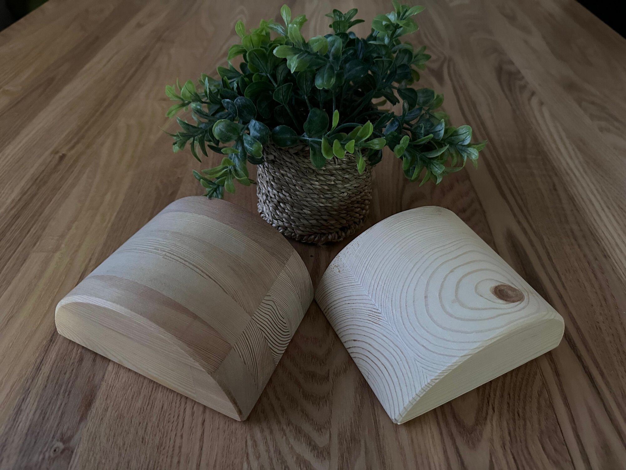 Валики деревянные под шею Ниши из лиственницы и сосны