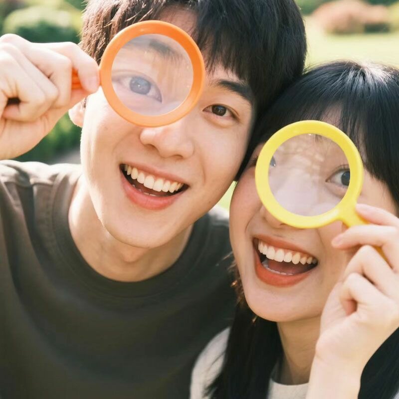 Ручное зеркало-шутка с увеличительным эффектом, выпукло-вогнутое зеркало, незаменимый аксессуар для невест на свадьбах, забавное зеркало для фотографий при регистрации брака.