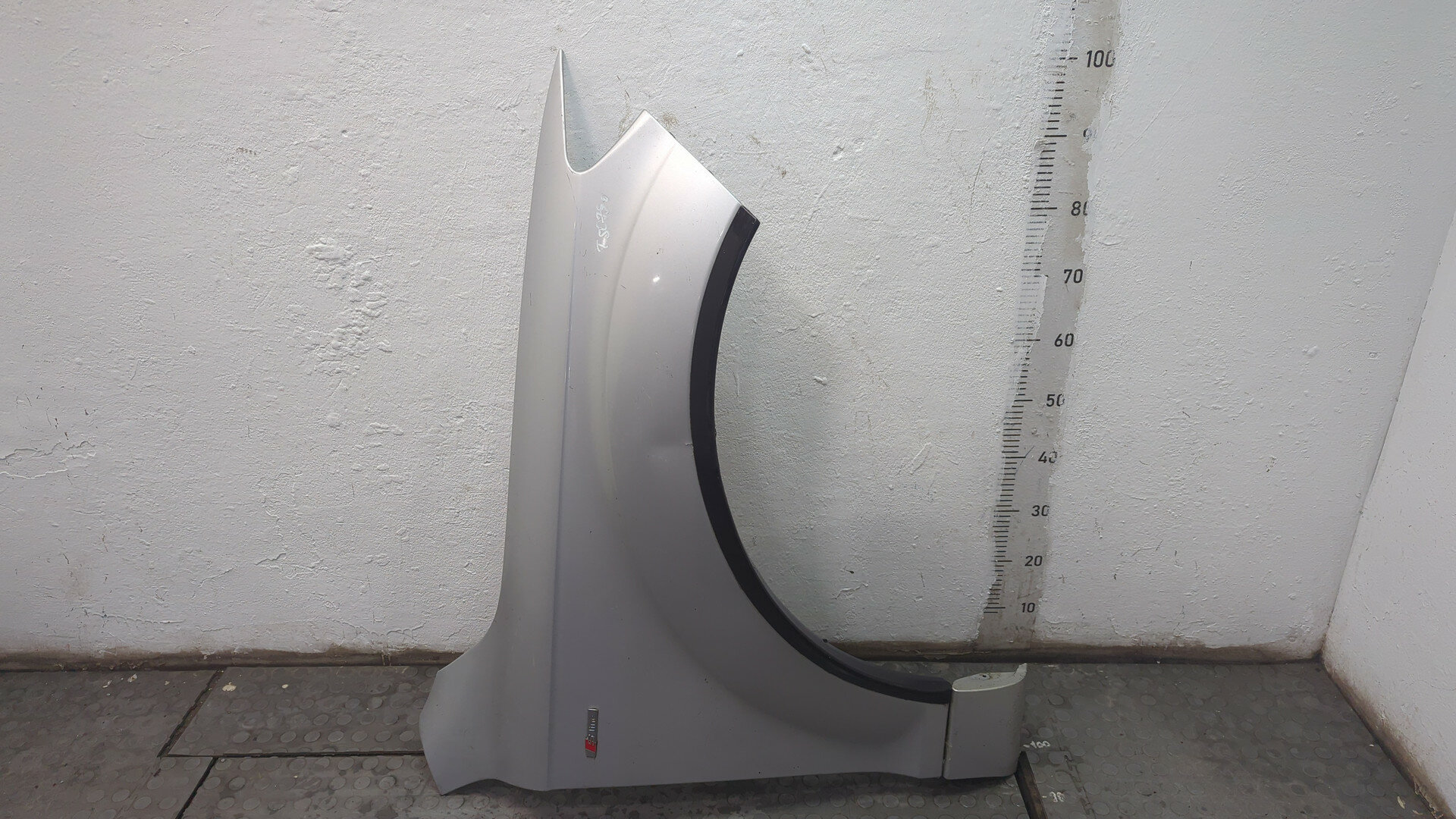 Крыло правое переднее Audi Q7 Б/У