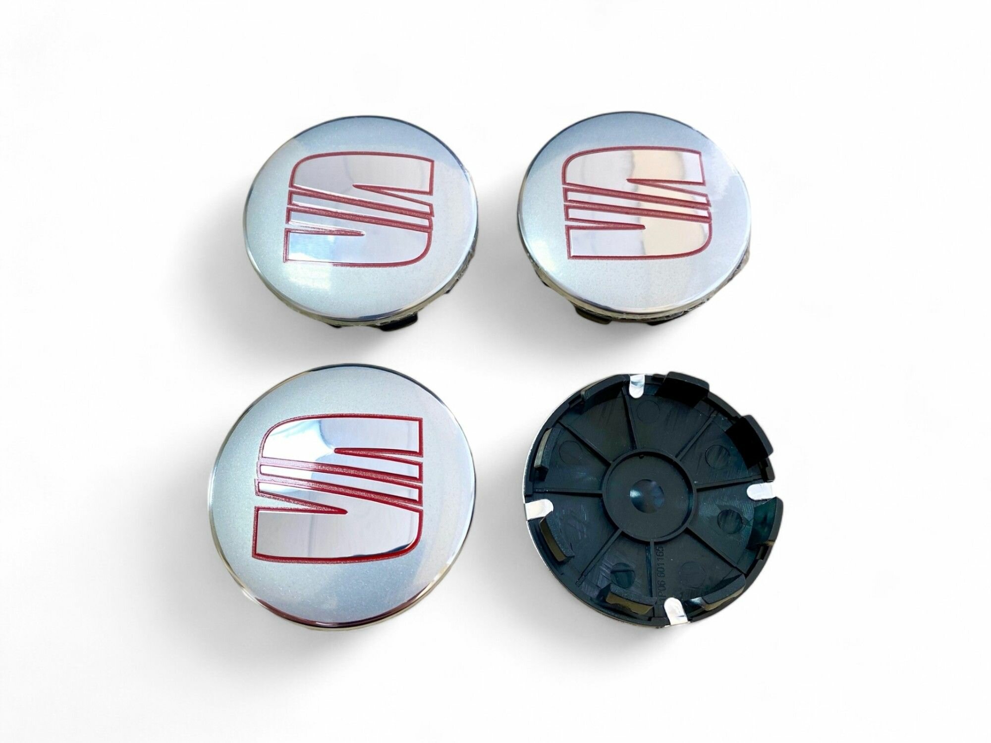 Заглушки диска Сеат/Колпачки для диска Seat 62/58 мм 1P06 601165, хром (комплект 4 шт)