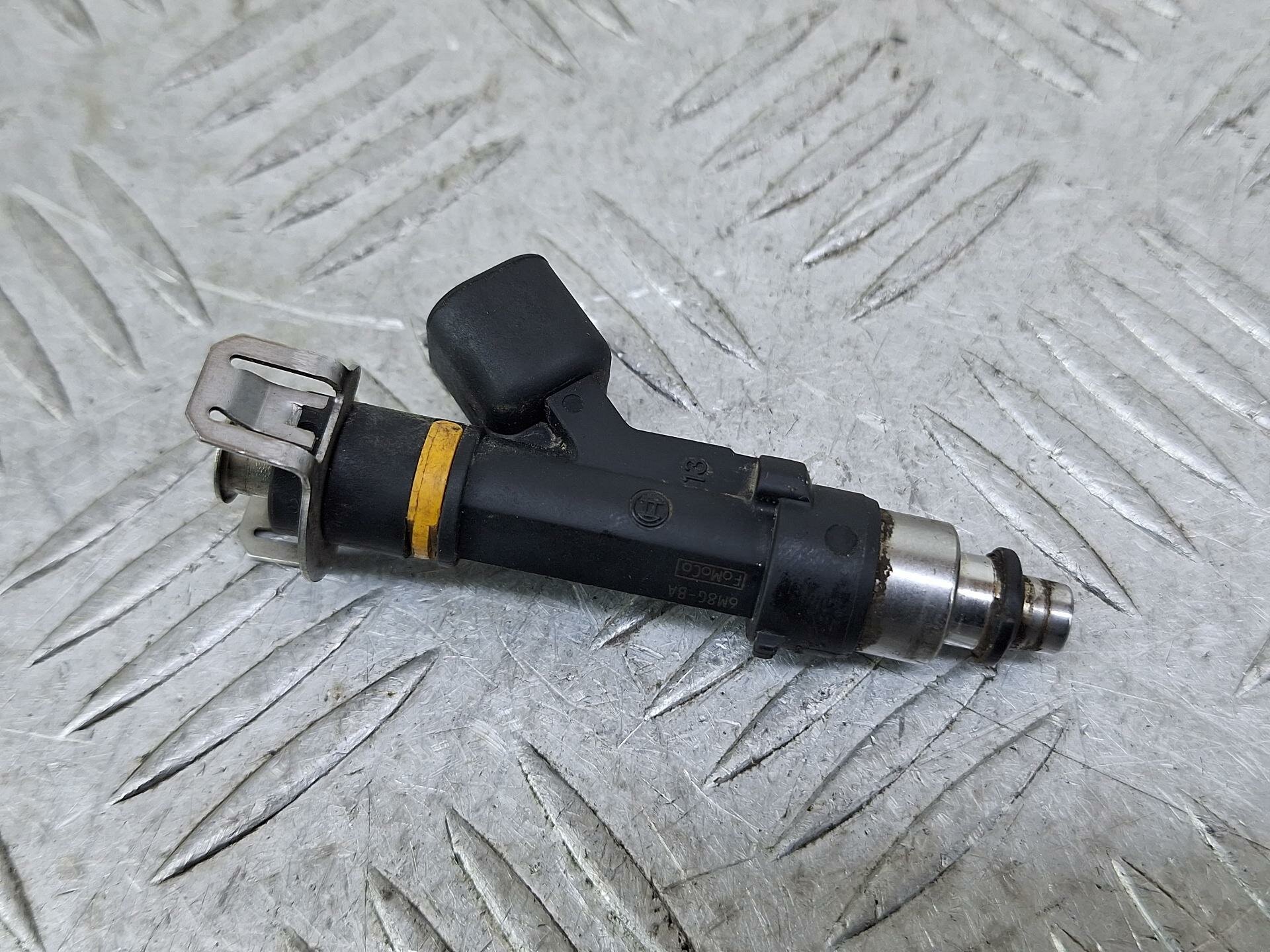 Форсунка топливная Mazda 5 рест. 2008 0280158103