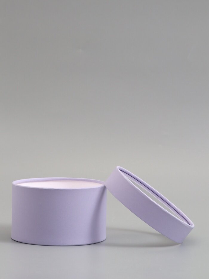 Подарочная коробка круглая, бледно-фиолетовая, завальцованная с окном, 16×11 см