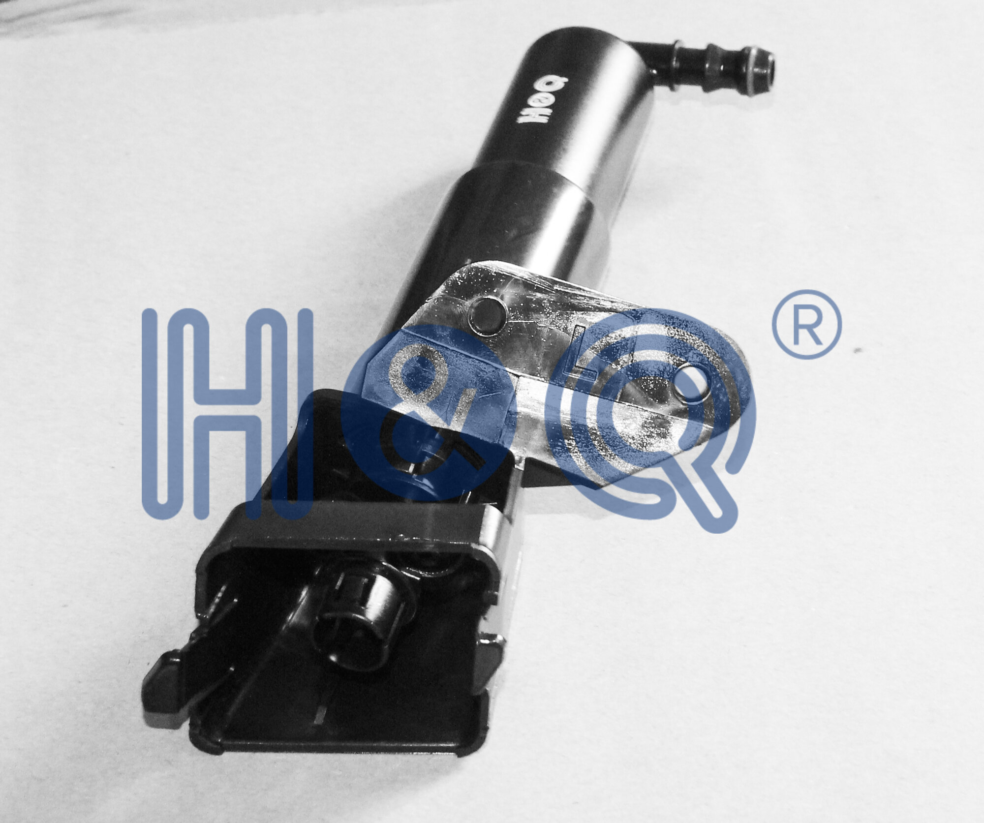 Форсунка омывателя фар AVENSIS 06- H&Q 70101176