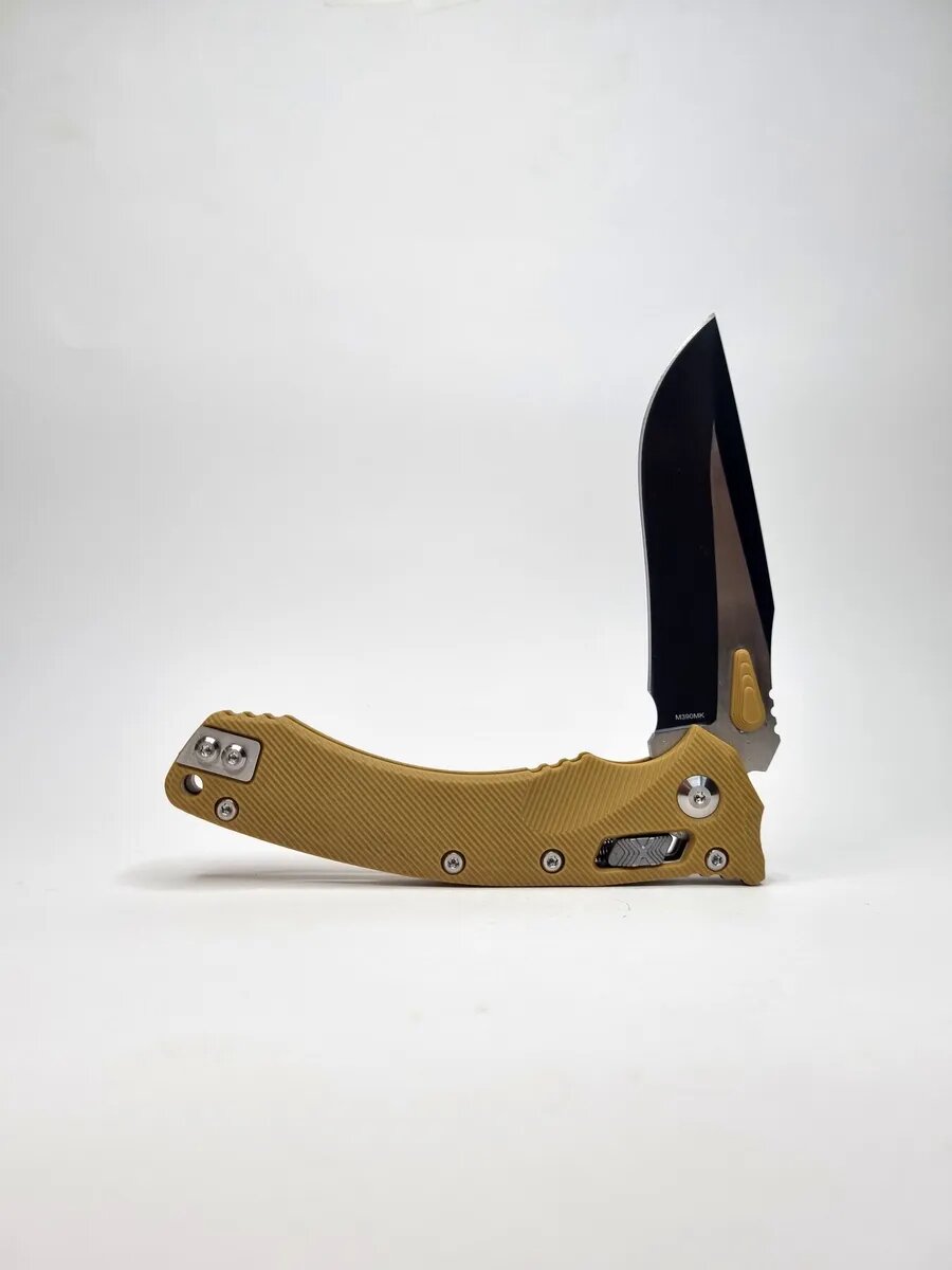 Складной нож Amphibian М390 с замком Axis Lock