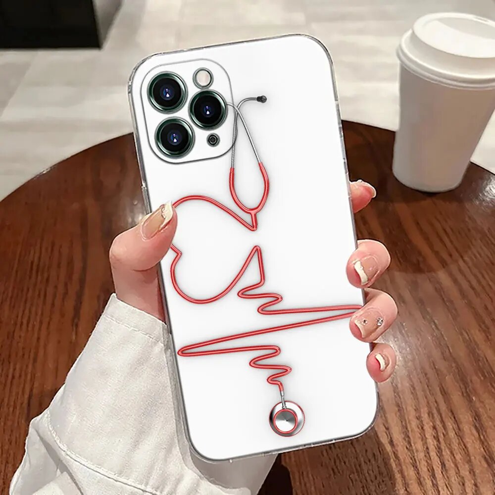 Чехол для iPhone 12 "Сердце врача", белый