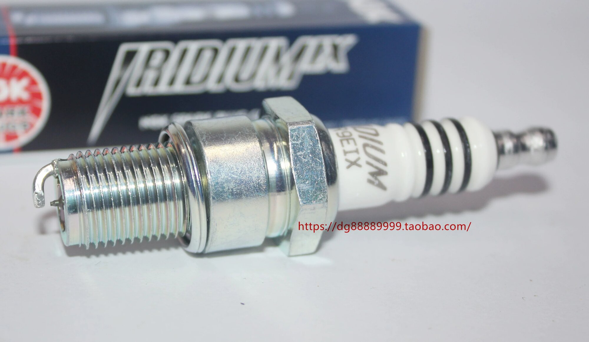 Свеча зажигания NGK BR9ES для мотоциклов NSR250/TZR250/RGV250/P3/P2/TZR125/TZM150 Обновление до Iridium Gold: BR9EIX