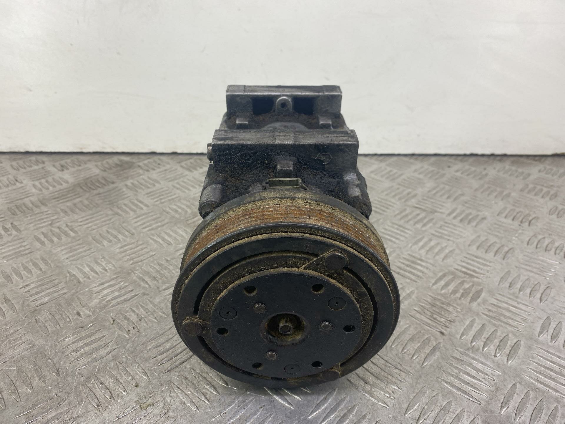 Компрессор кондиционера Ford Windstar (1994 - 1998) 3218520