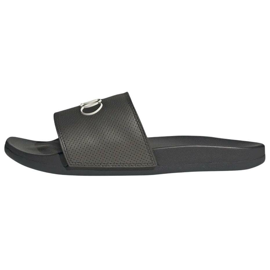 Сланцы ADILETTE