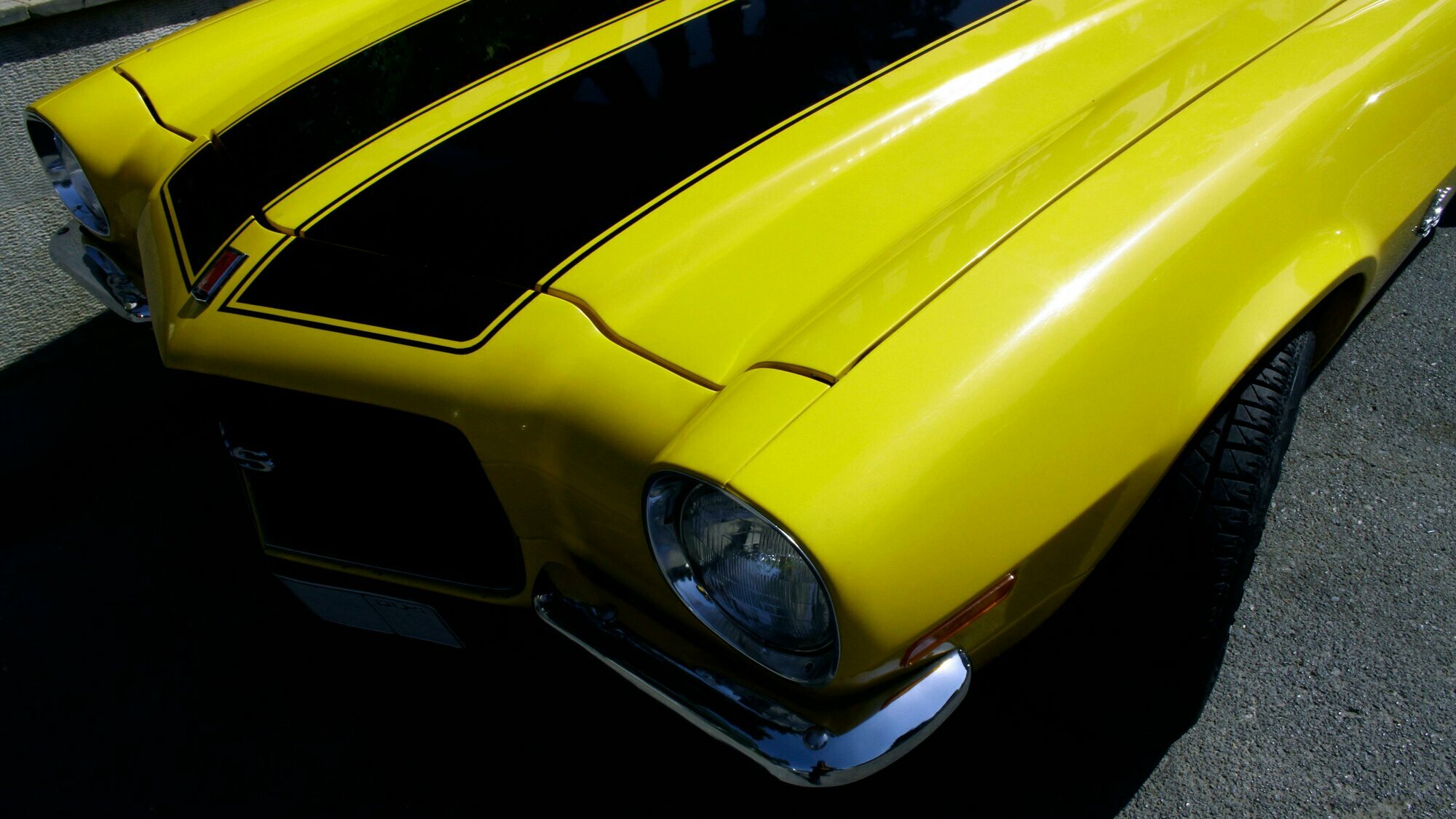 Картина на холсте 60x110 LinxOne "Автомобиль, интерьер для дома / декор на стену / дизайн