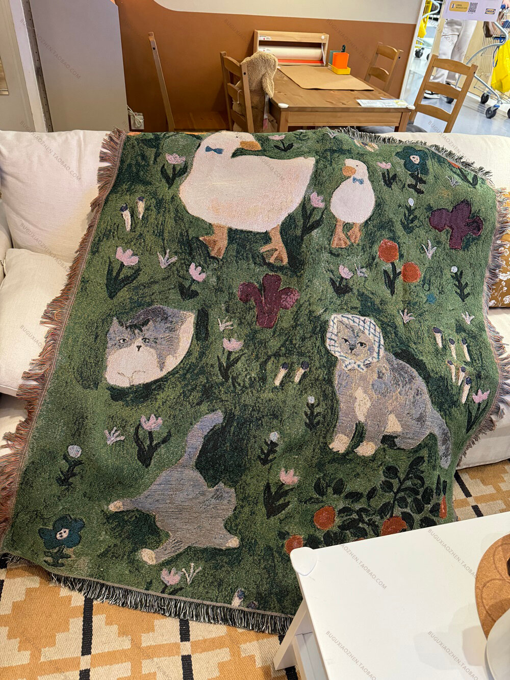 Плед "INS", 80X100cm, мягкий флизелин с натуральной пряжей, с кисточками