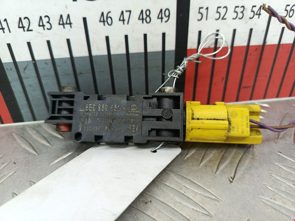 Датчик удара Audi A3 8P 8E0959651A арт. 2246488