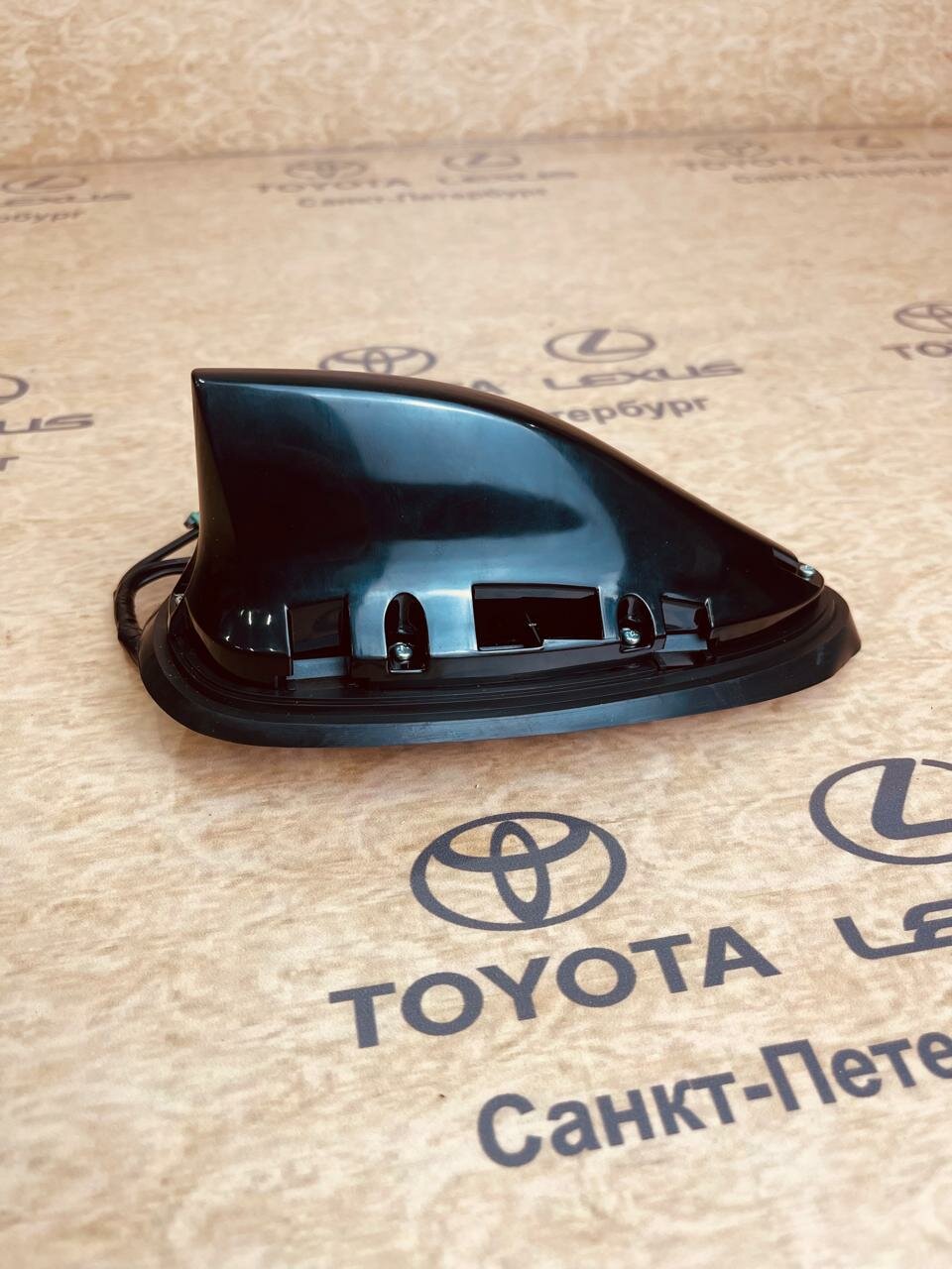 84500-32614 Антенна плавник Lada Vesta SW, SW Cross, Sport