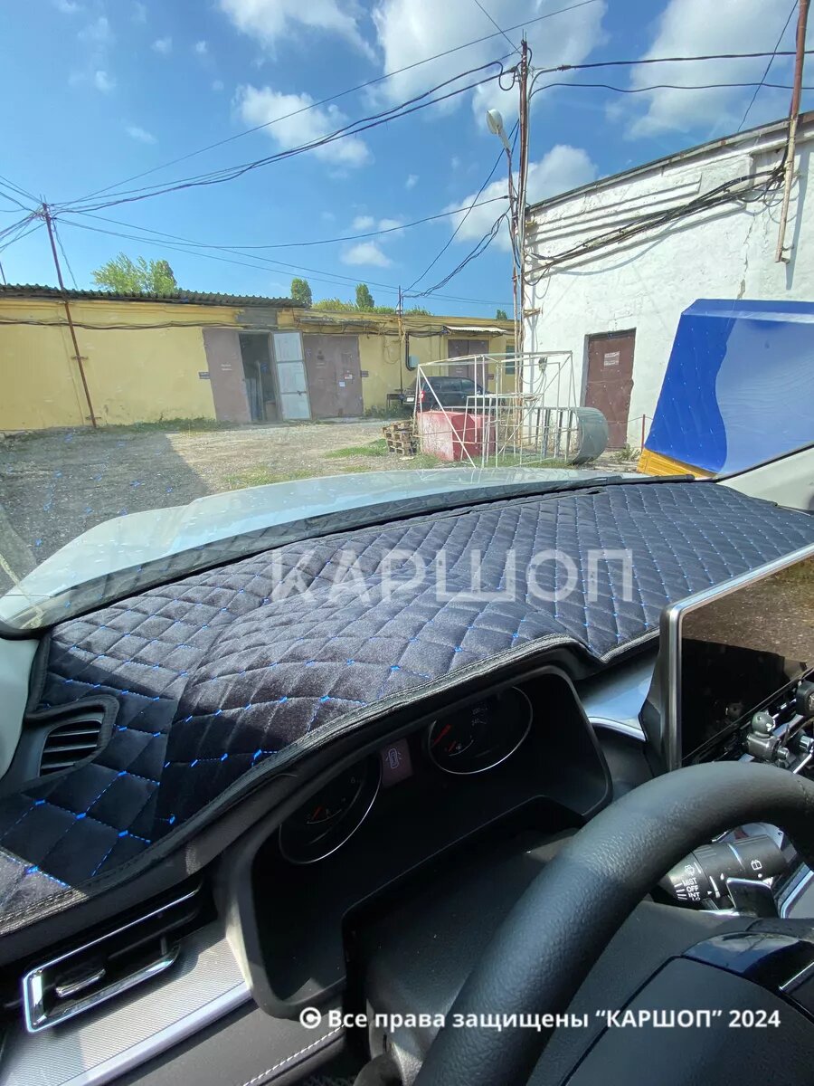 Накидка на панель для Хавал М 6