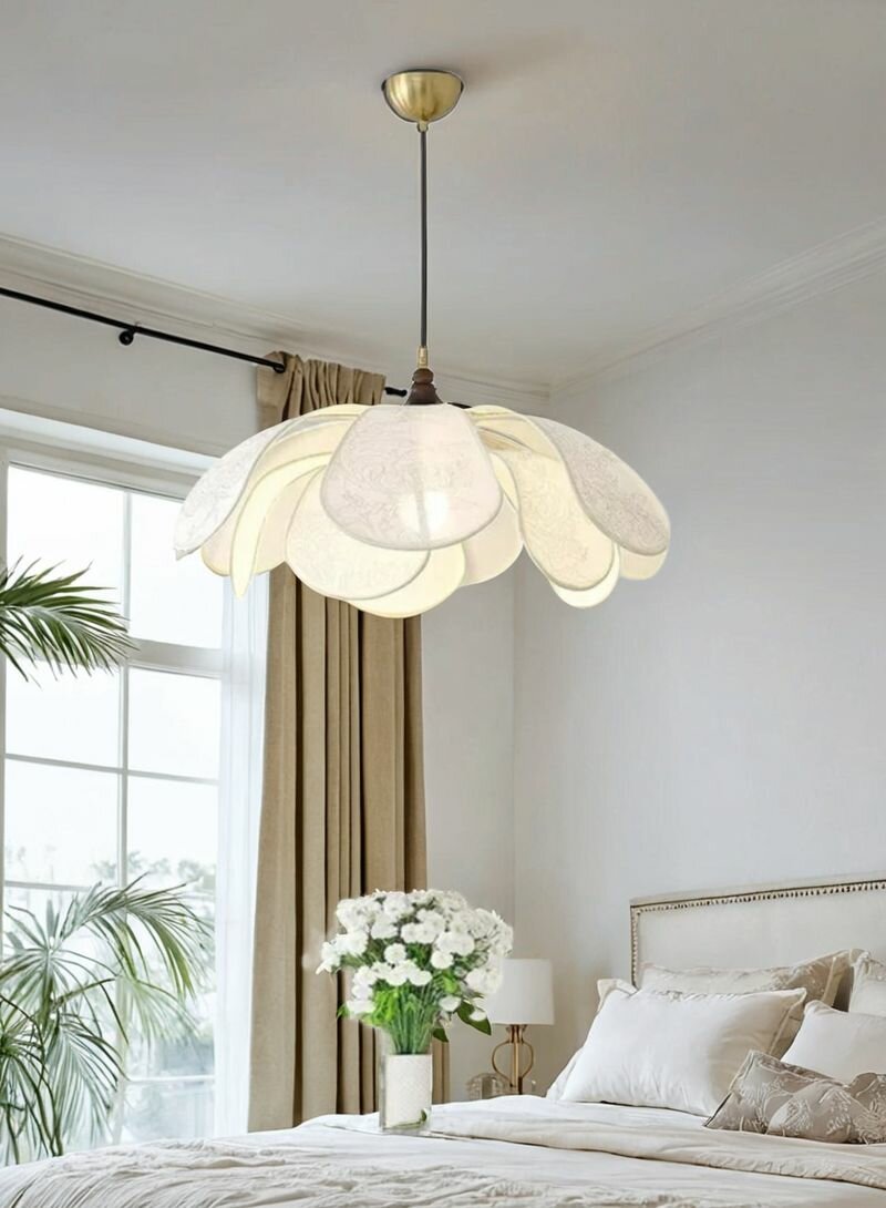 Люстра Из Ткани С Кремовым Лепестковым Узором, Простой Ретро-стиль, Теплый Свет. Подходит Для Светодиодного Декоративного Освещения В Спальне, Гостиной И Столовой.