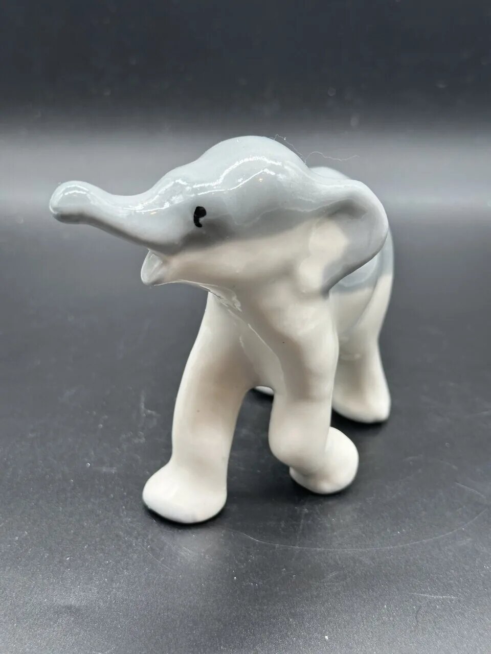 Статуэтка Слоненок Лфз Фарфор ссср 70 годы Винтажная