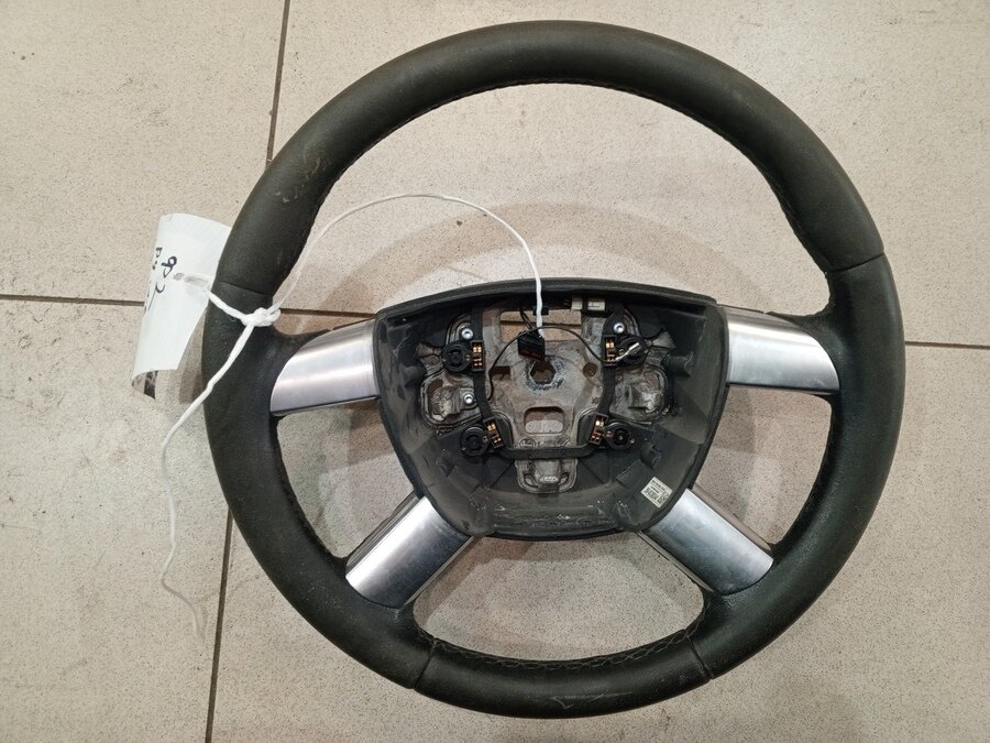 Рулевое колесо от Ford Focus 2 2008-2011