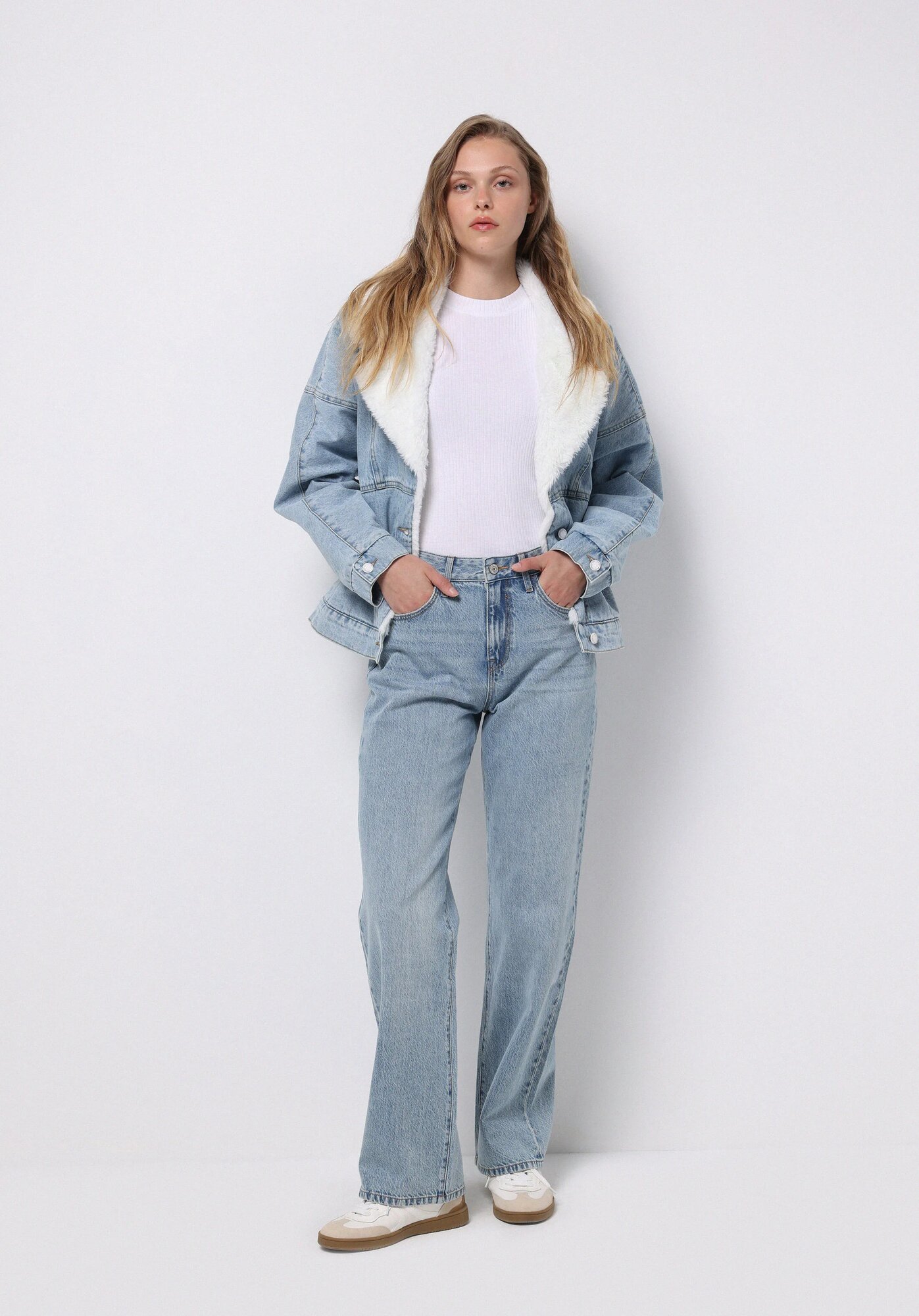 Джинсы 880 ELISA Straight Fit 