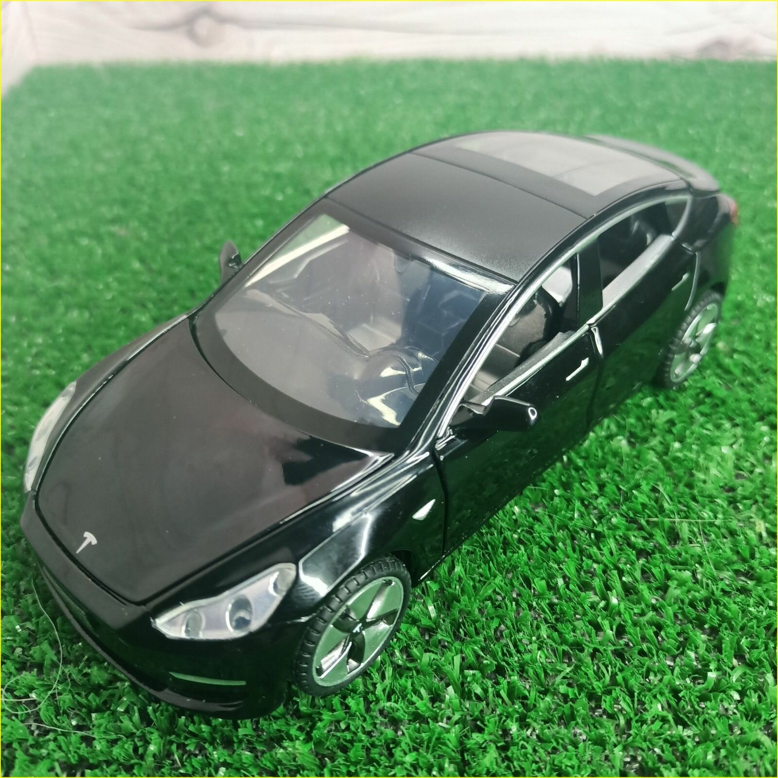 Эксклюзивная коллекционная модель Тесла 3, электрокар в металлическом исполнении