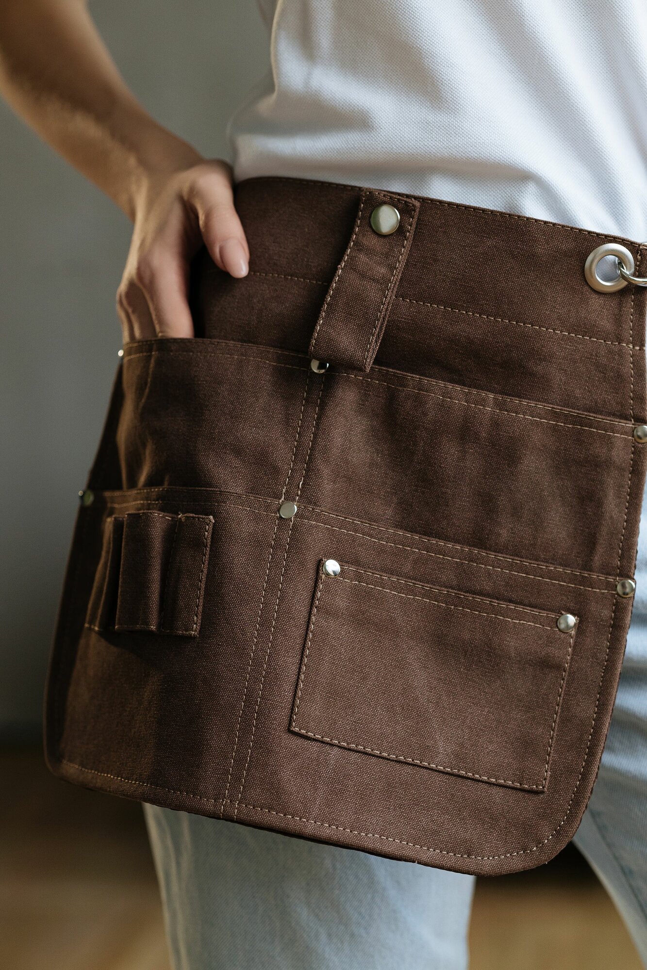 Фартук - передник универсальный / поясная сумка органайзер / пояс для инструмента садовода, флориста, официанта, продавца