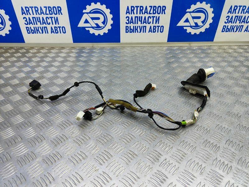 Б/У Проводка двери пер.правой Mazda Mazda 3 BK / Мазда Мазда 3 BK 2.0 LF 150 Л.С. седан 2004