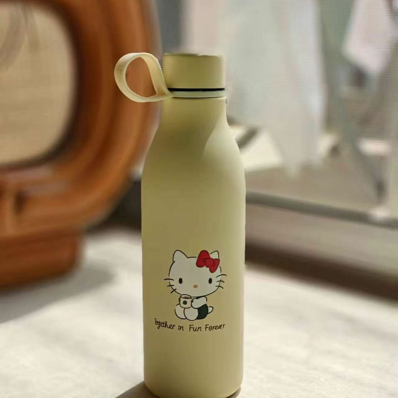 Starbucks Кружка-термос из нержавеющей стали Кофейная кружка HelloKitty Совместная марка 591 мл
