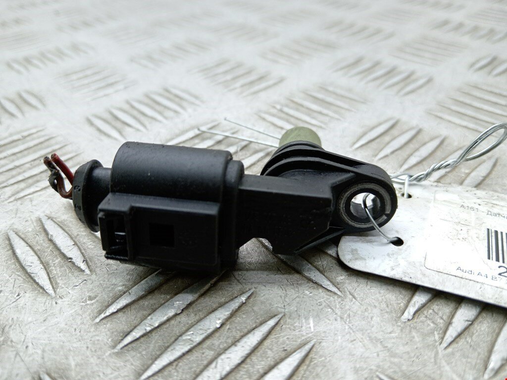 Датчик распредвала Audi A4 B7 06E905163 арт. 2244385