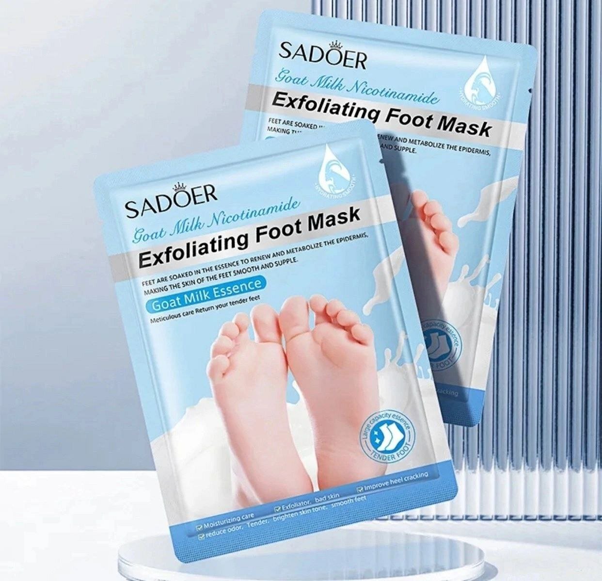 SADOER. Тканевая маска-носочки для ног отшелушивающая, от трещин с экстрактом козьего молока, 35гр.