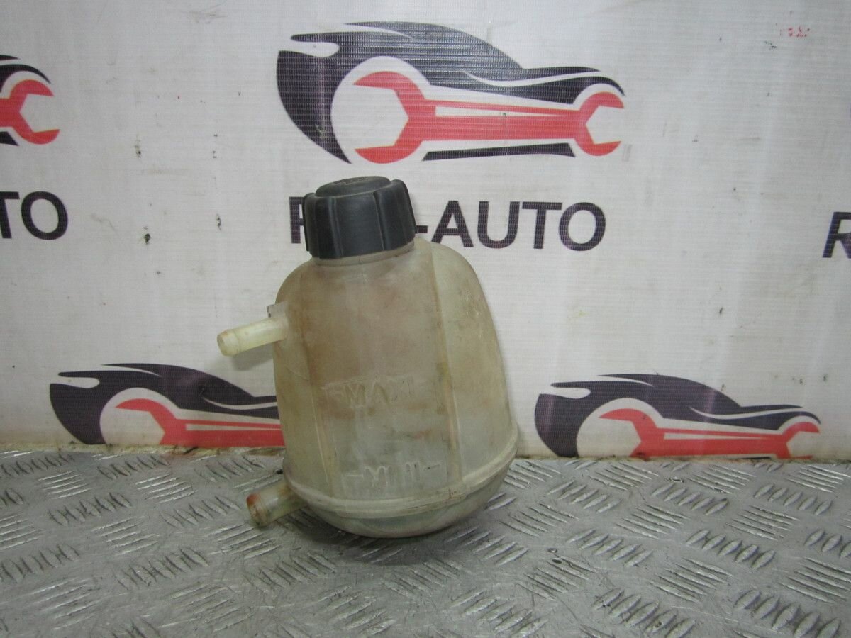 Бачок расширительный Renault Scenic 1999-2003 7701468746