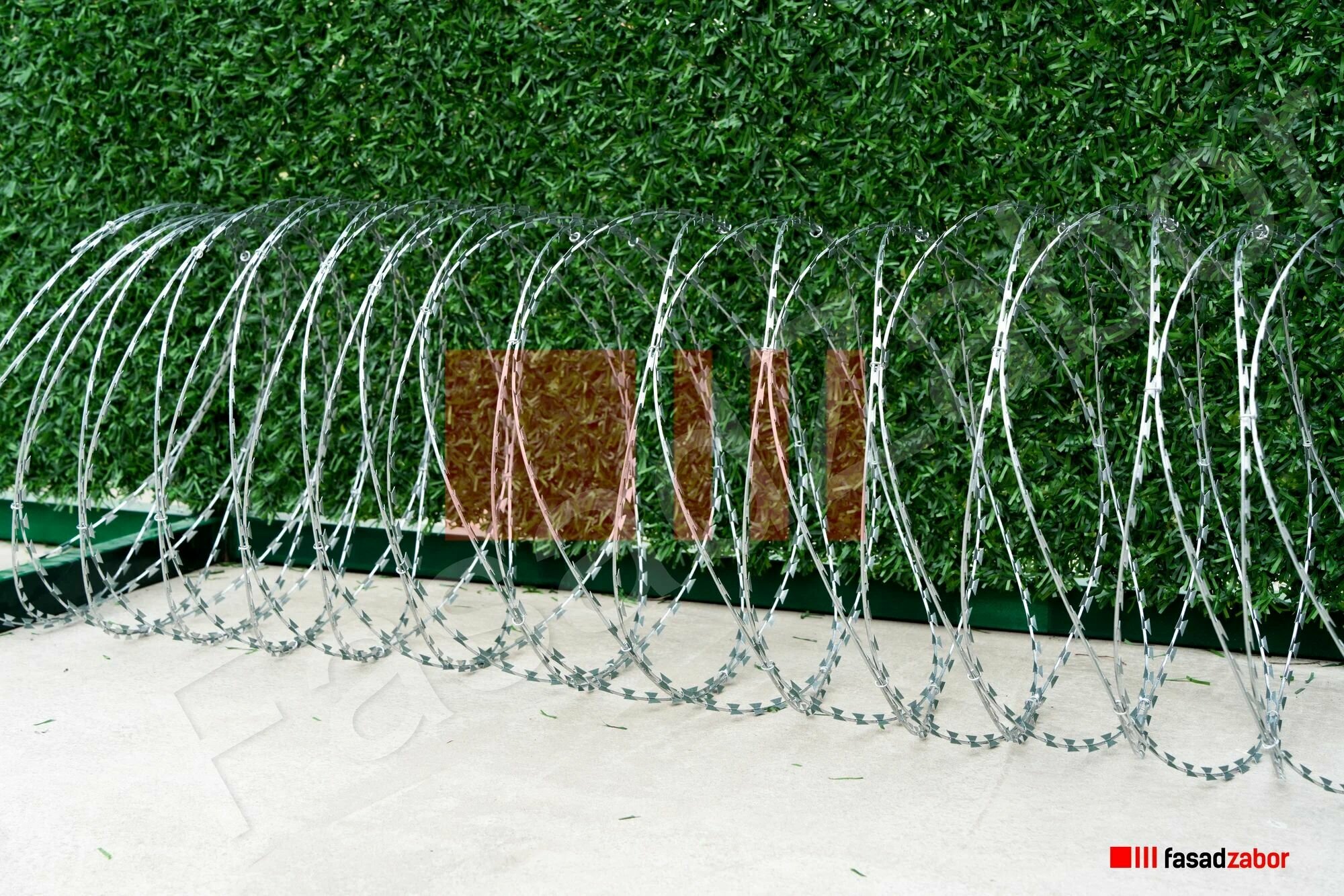 Колючая проволока