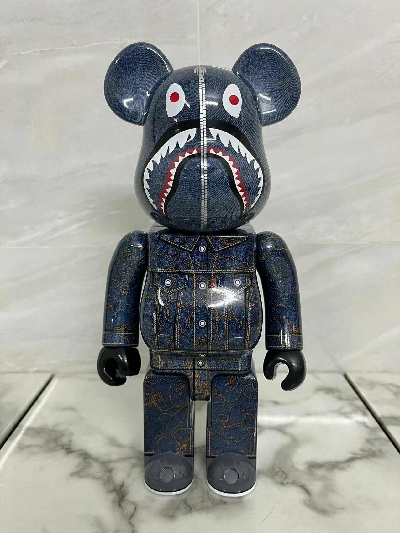 Фигурка Bearbrick Bape Levis