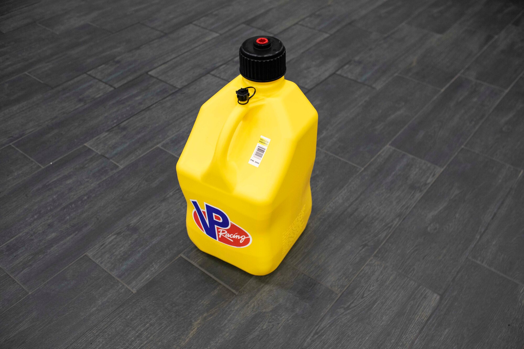 VP Racing Fuels VP Канистра для топлива 5 галлонов желтого цвета