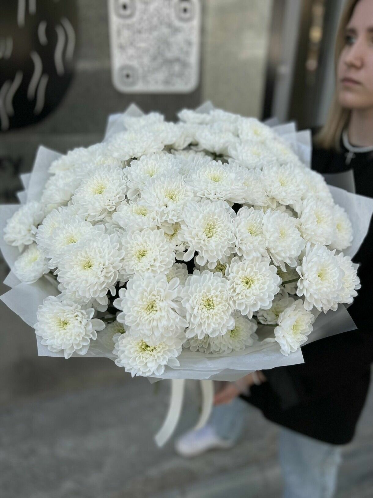 FLORES 15 белых кустовых хризантем сорт Алтай (букет живых цветов)