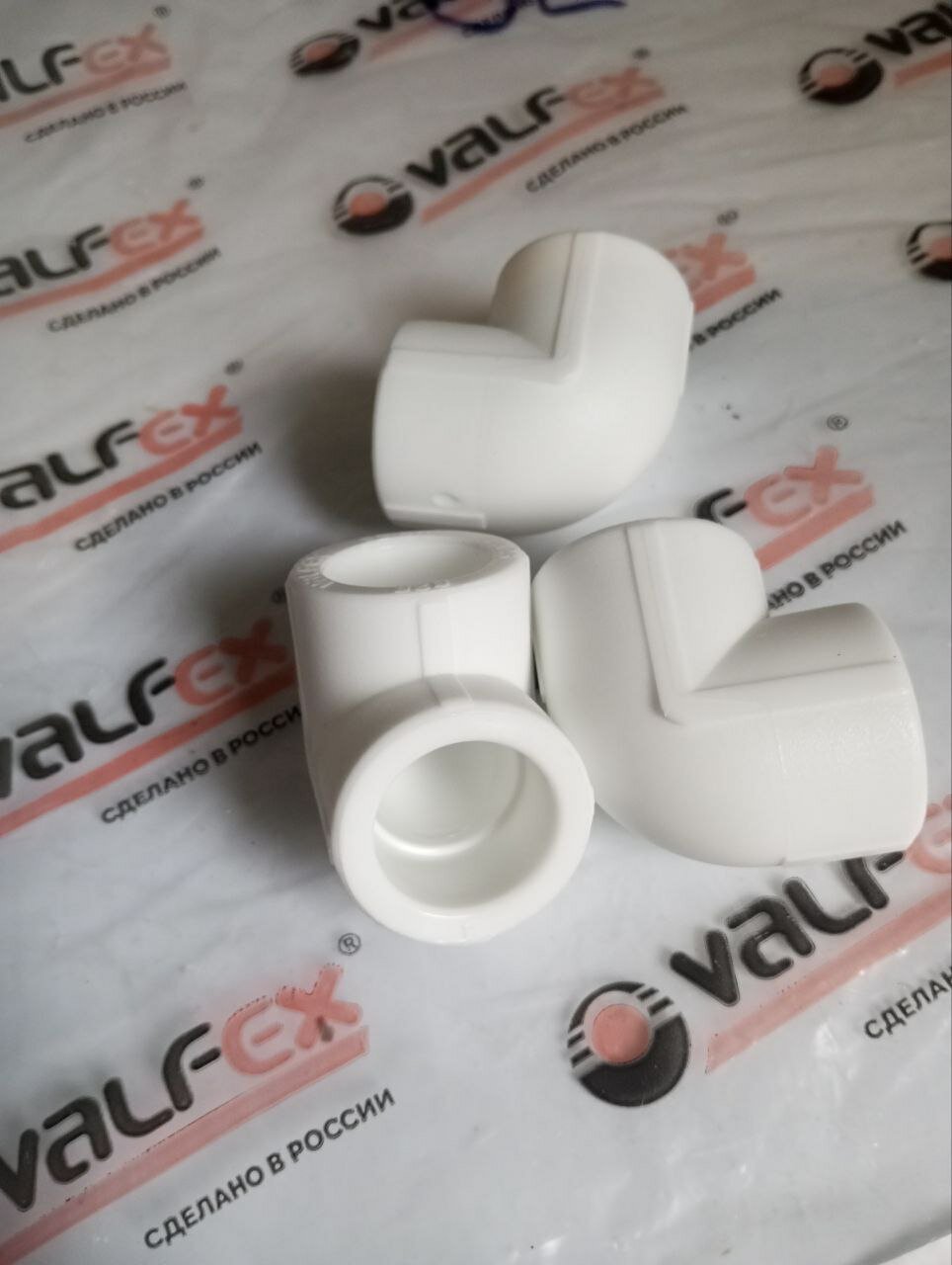 Угол полипропиленовый 90 градусов Valfex, диаметр 25 мм, 15 штук