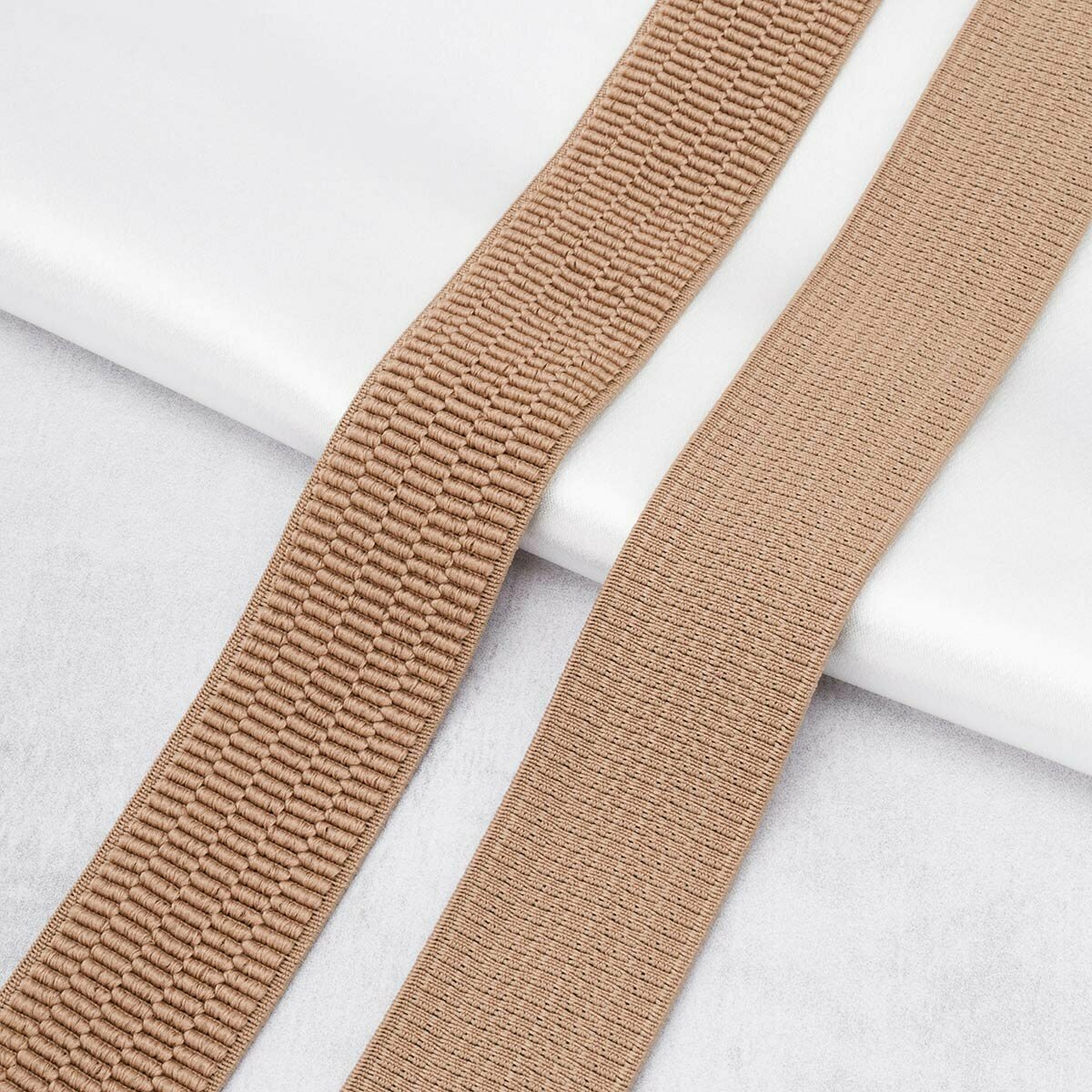 Резинка для шитья эластичная помочная, ширина 3,6 см, цвет бежевый, длина 20 м