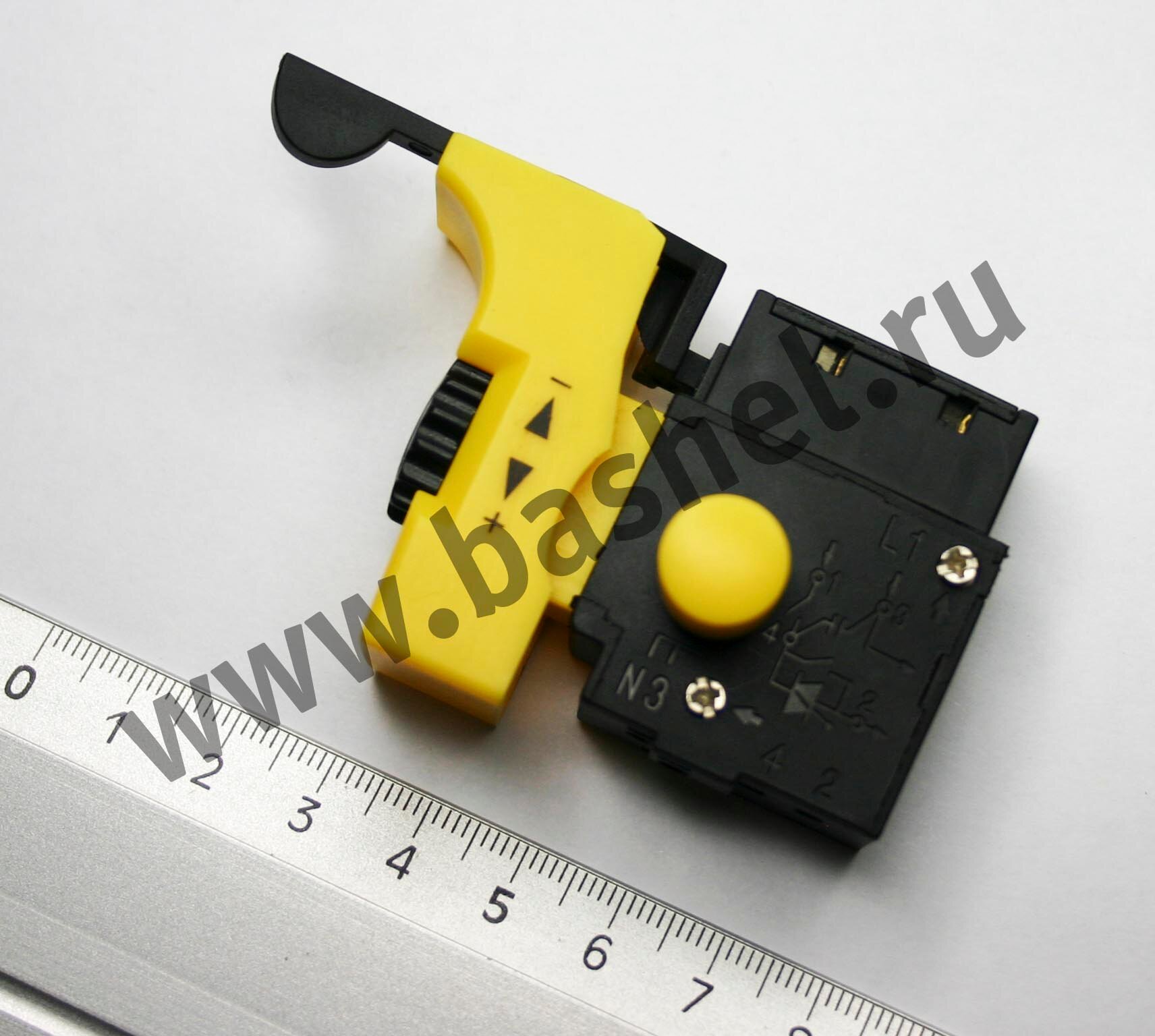 Кнопка для электроинструмента DWT