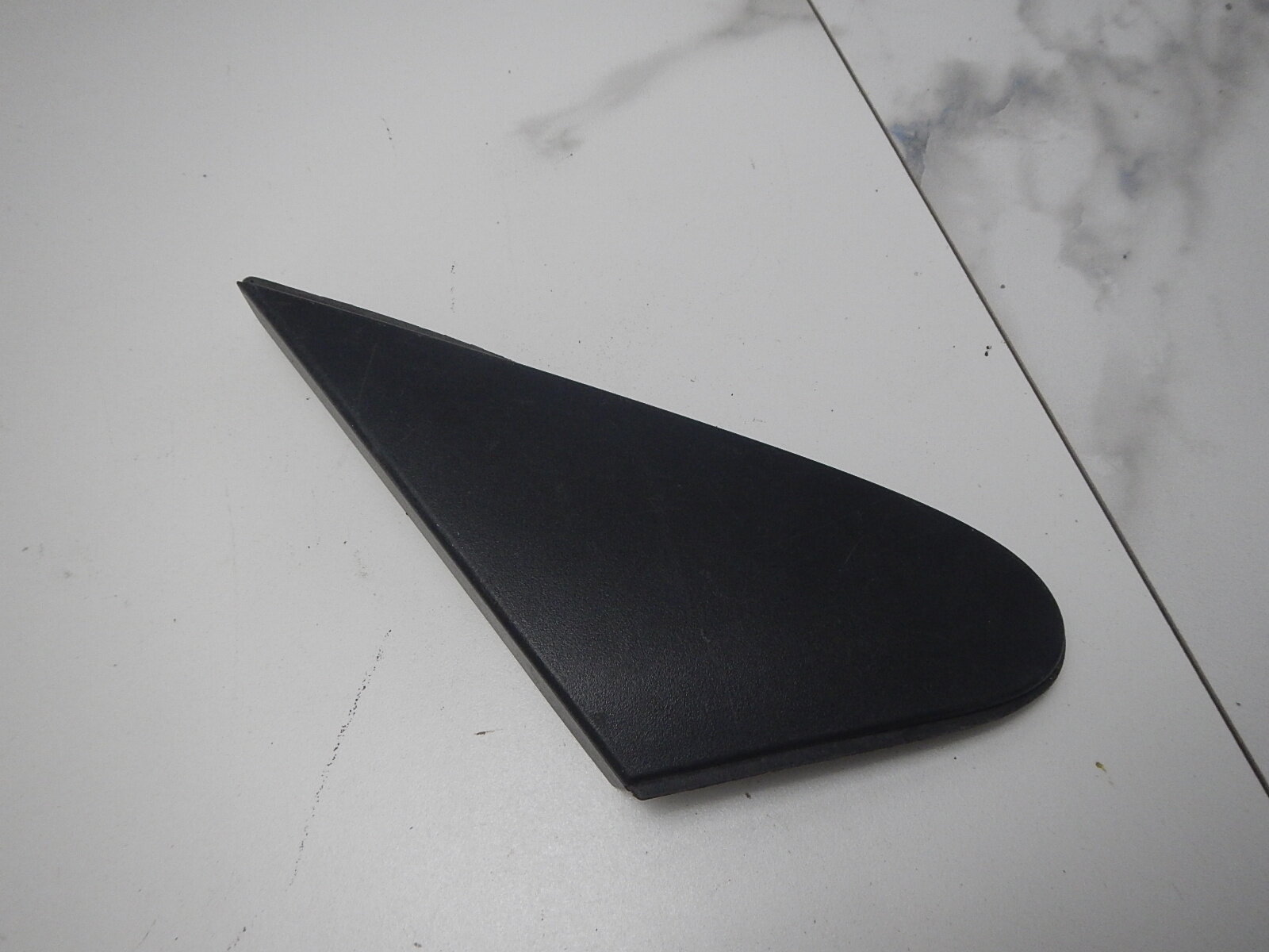 Б/У Уголок передний правый (внешний), Hyundai (Хендэ)-IX35 (10-15) HYUNDAI IX35 (10-15) Потертости. 607645 Hyundai-KIA а...