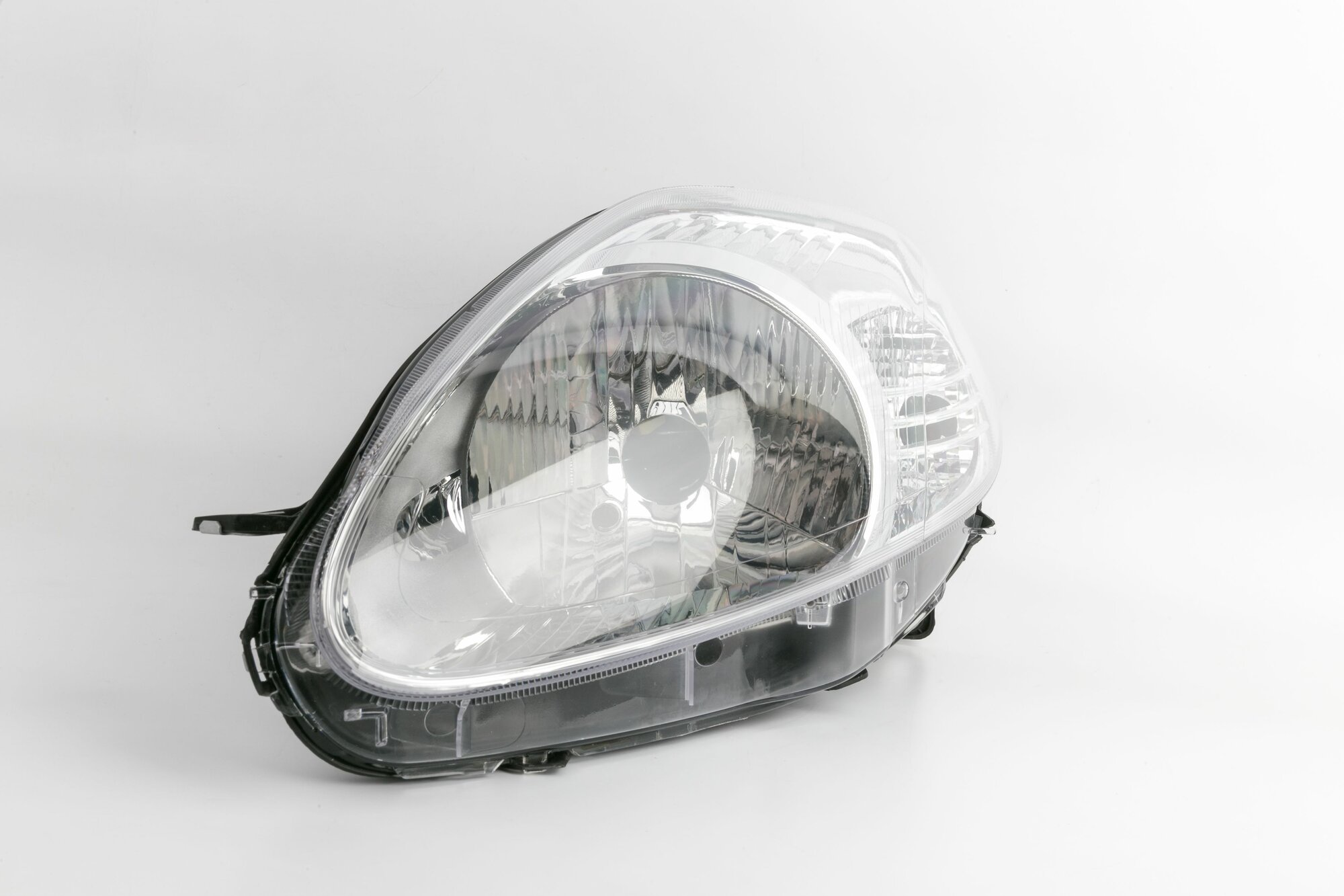 Фара левая для Фиат Гранде Пунто 2005-2009, Пунто 2003-2007 арт 6611147LLDEM