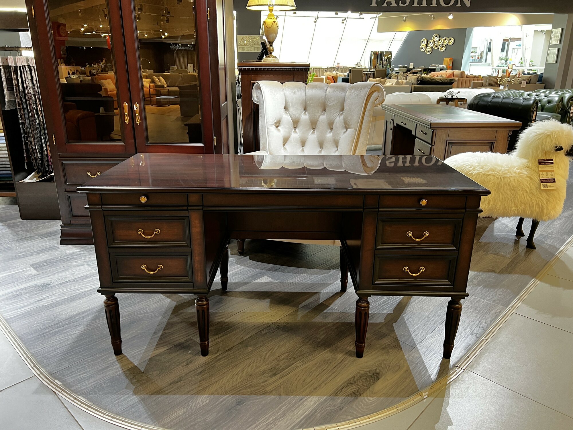 Стол письменный двухтумбовый «сигнория», две тумбы, с ящиками, с полкой, прямоугольный, классический стиль